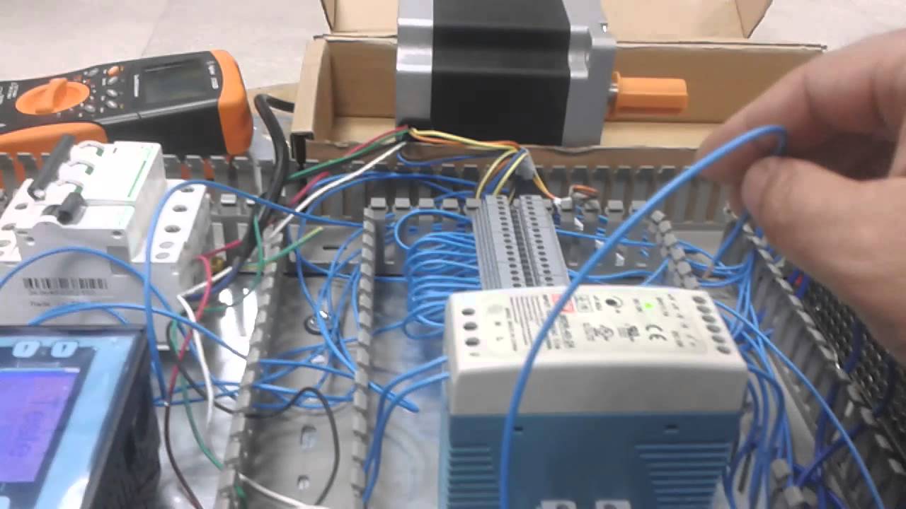 HORNER (PLC) + LAM Technologies (Stepper Motor & Driver) - YouTube
