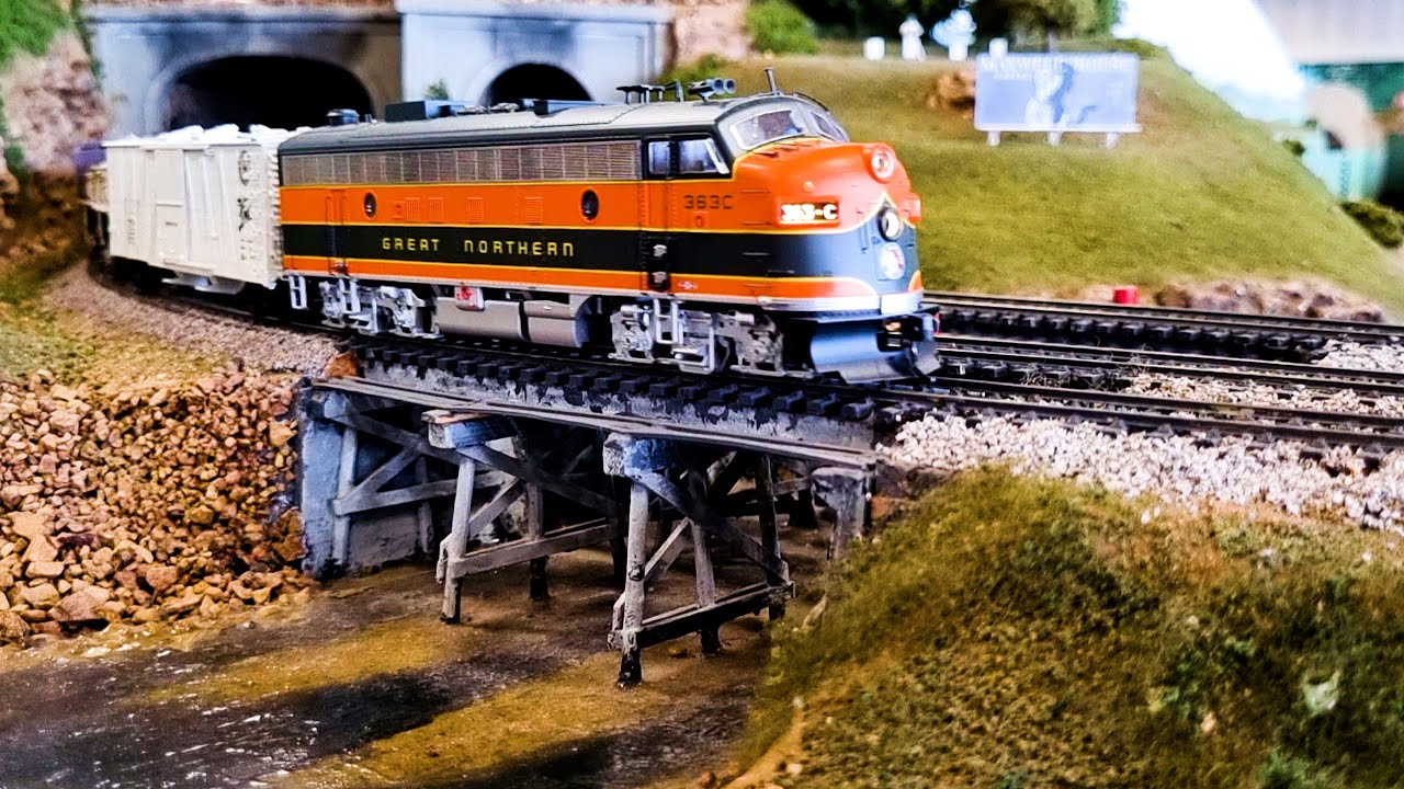 A Great Model Train Show - YouTube