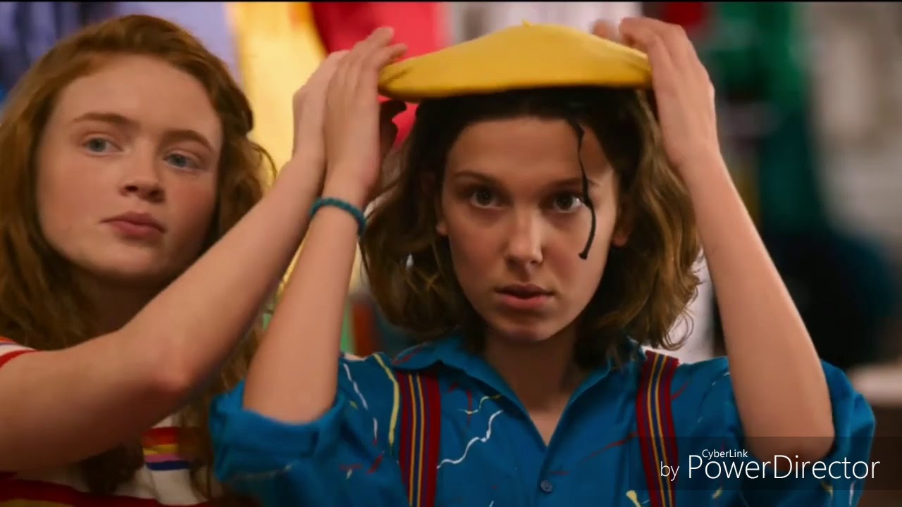 Stranger Things 3 - Max and Eleven Friendship - YouTube