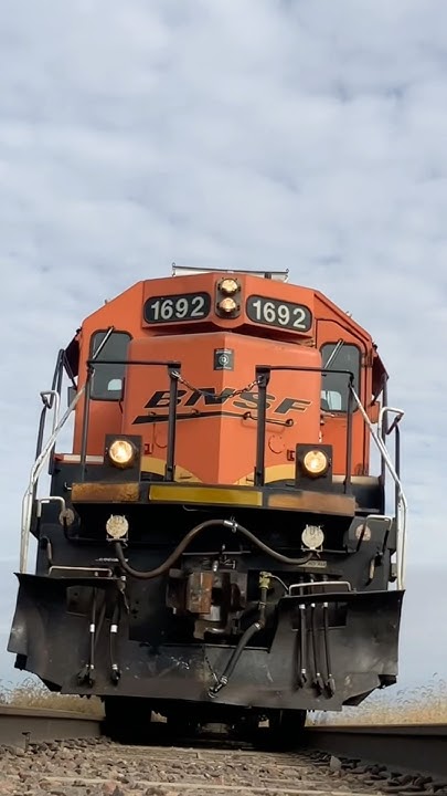 BNSF 1692 bottom view - YouTube