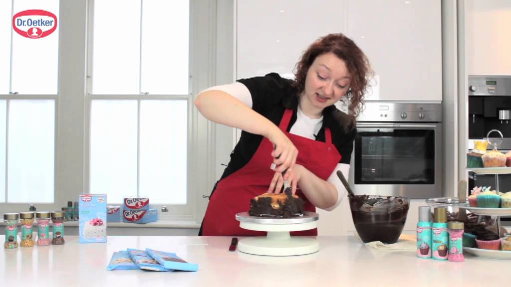 How to make CHOCOLATE GANACHE CAKE with Sarah King | Recipe - YouTube