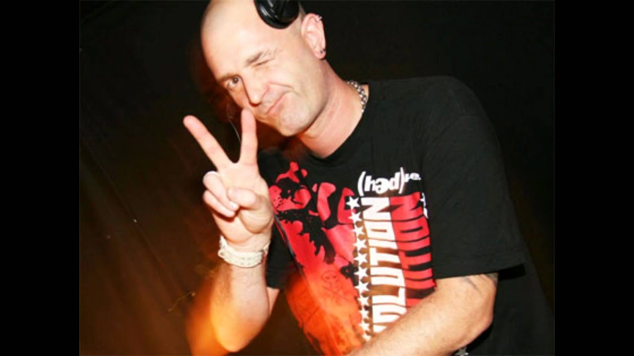 DJ Brisk @ Headfast and Furious 1995 - YouTube