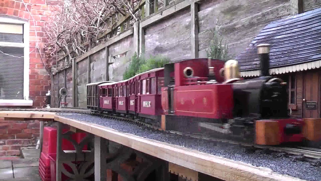 Roundhouse Lady Anne with Chuffer! - YouTube