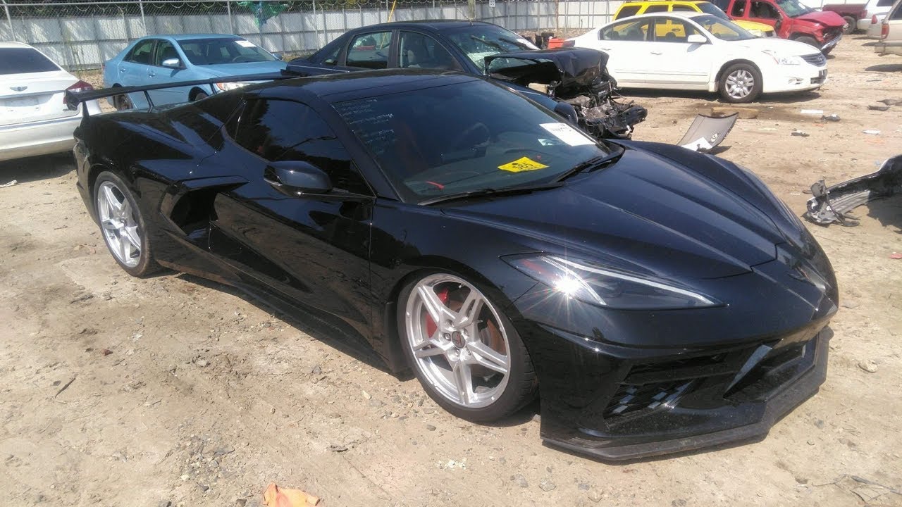 BLACKED OUT C8 CORVETTE WITH 2 TONE INTERIOR SELLS AT AUCTION! *PRICE INCLUDED* - YouTube