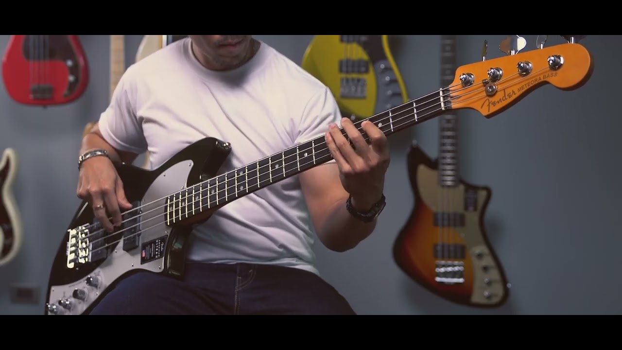 May Play :: Fender American Ultra II Meteora Bass - YouTube