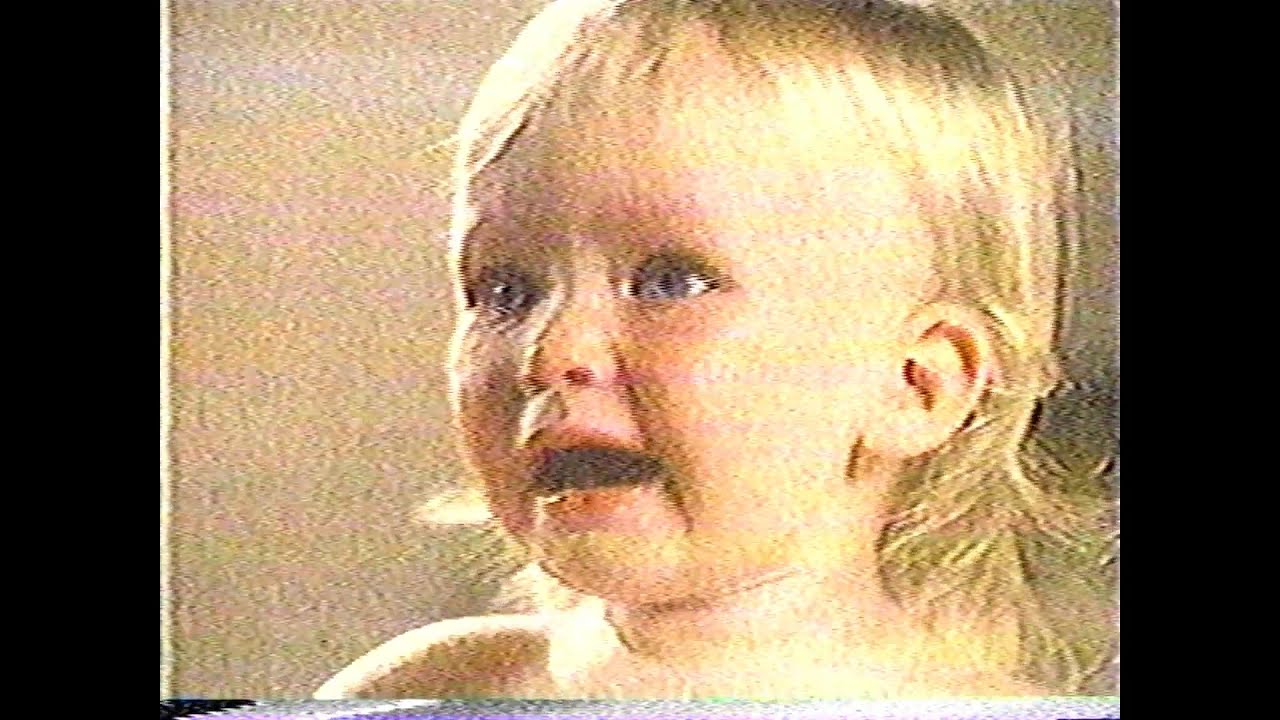 Pub Québec - Huggies (1985) - YouTube
