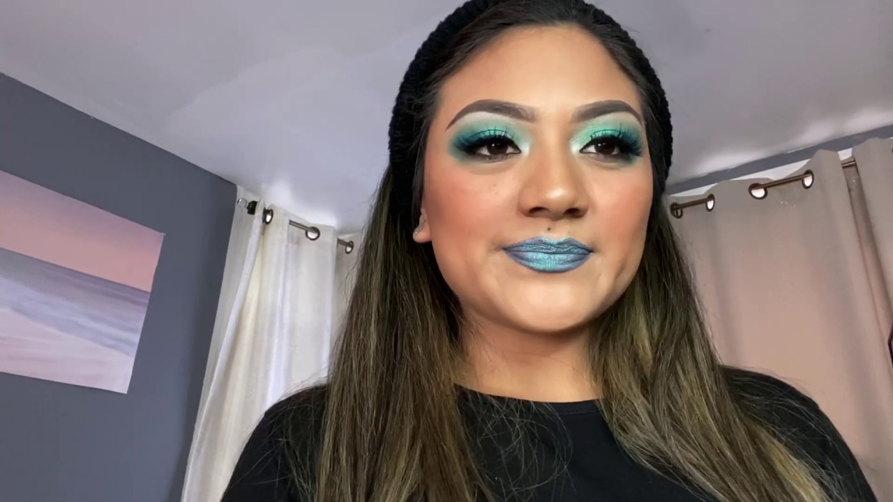 COLOUR TURQUOISE LIPSTICK -TURQUOISE - YouTube