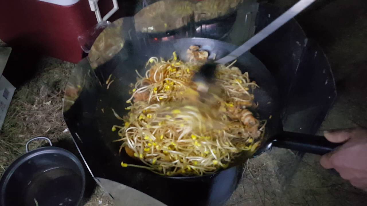 Doksan Beach 쭈꾸미볶음 - YouTube