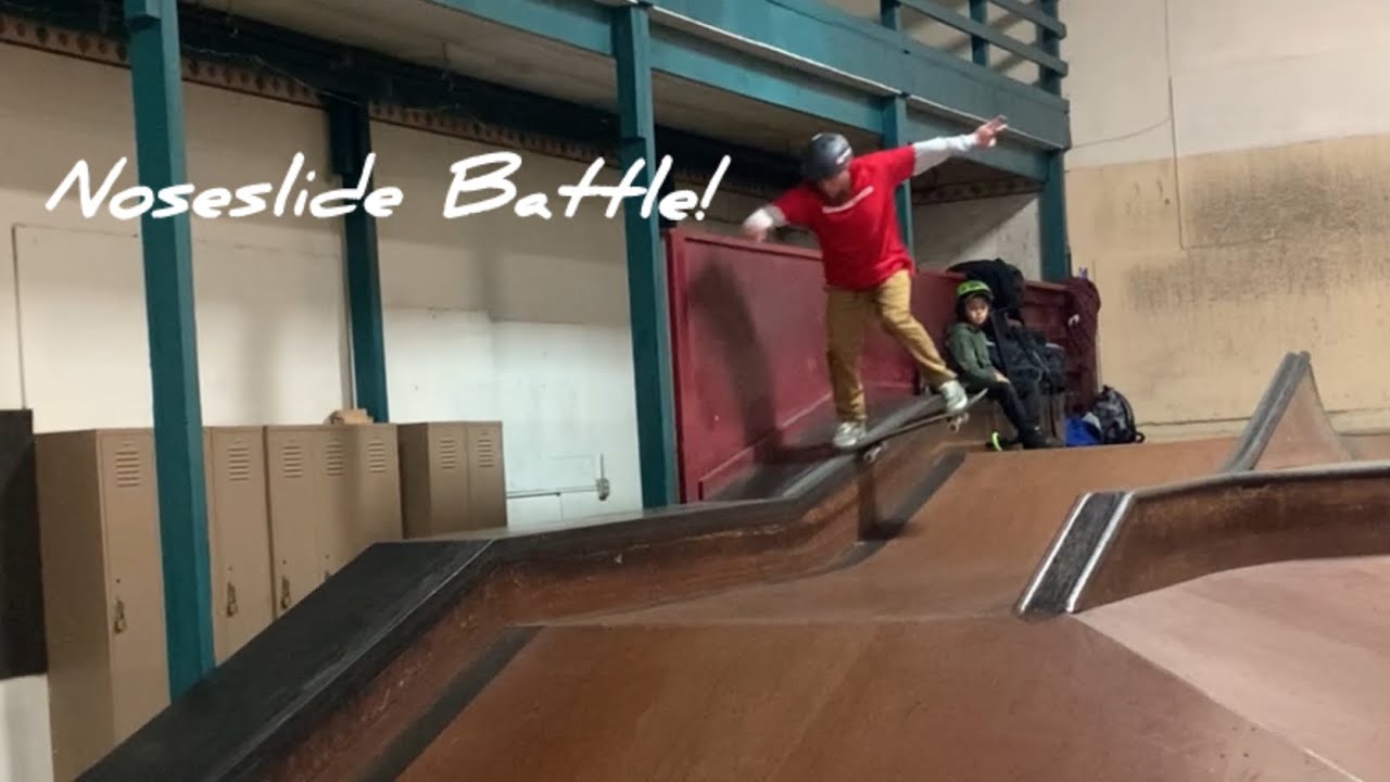 Skating A Kinked Hubba Indoors! - YouTube