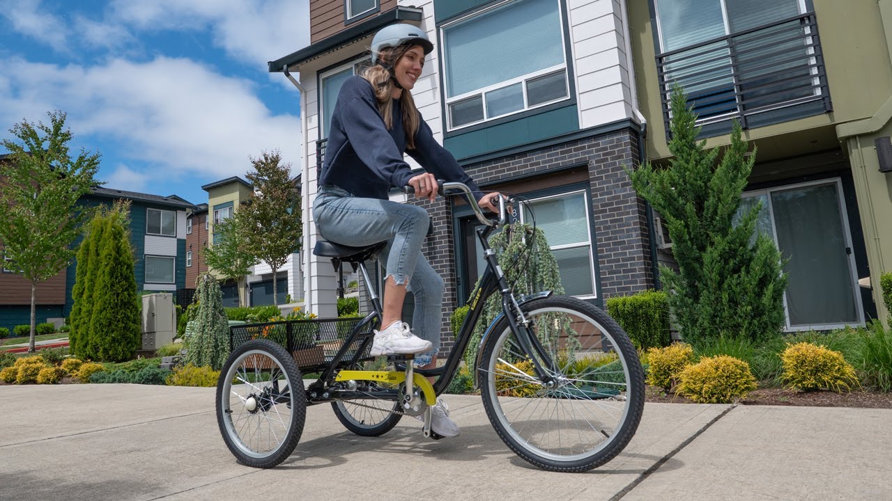 A Day Out With The IZIP Tristar - YouTube