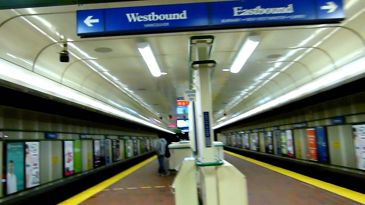 1985 Montgomery hydraulic elevator @ Joyce-Collingwood SkyTrain station ...