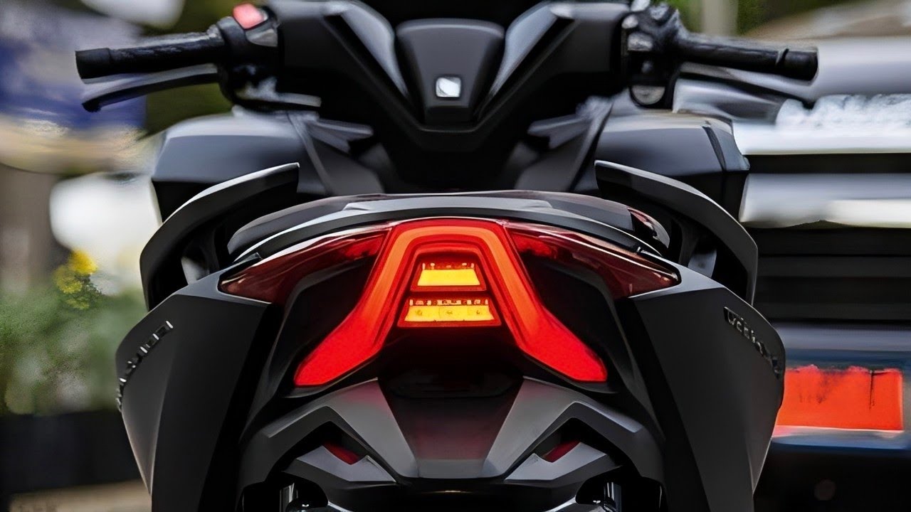 2023 Honda Mid-Sized Forza 350 Scooter Launched With New Mat Pearl ...