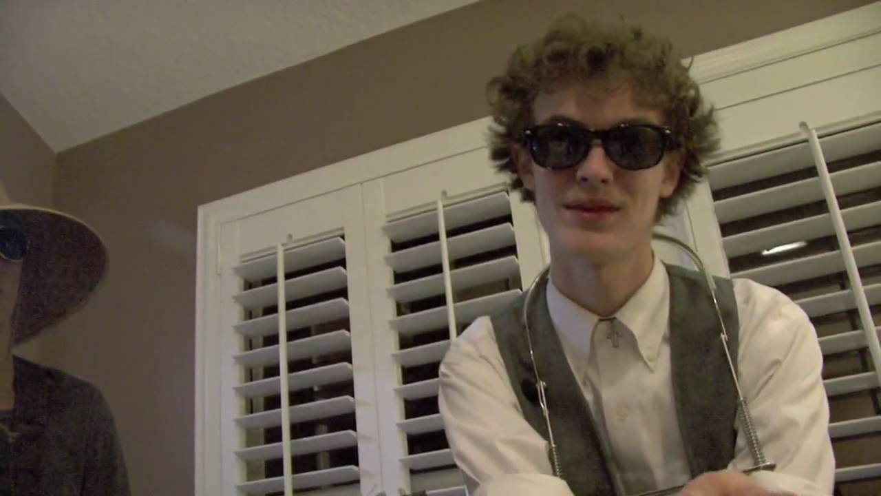 Alex Gillette Preview - YouTube