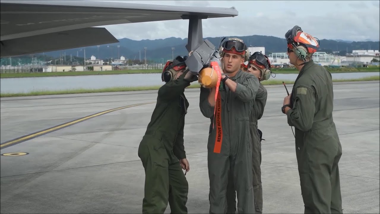 Marines Arm Aircraft with AIM-9X Sidewinders - YouTube