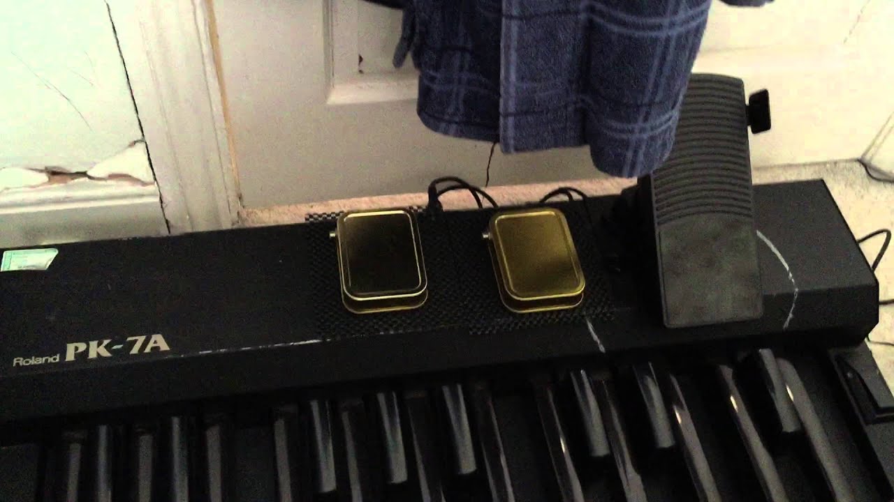 Roland PK-7A - Novation Bass Station Rack - Beat It - YouTube