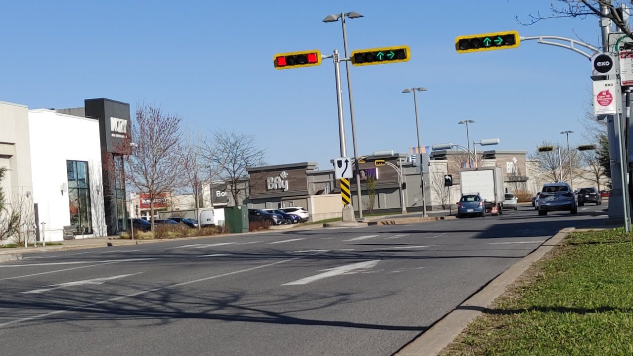 Horizontal Signal Timelapse/Timelapse du signal horizontal du Blvd ...