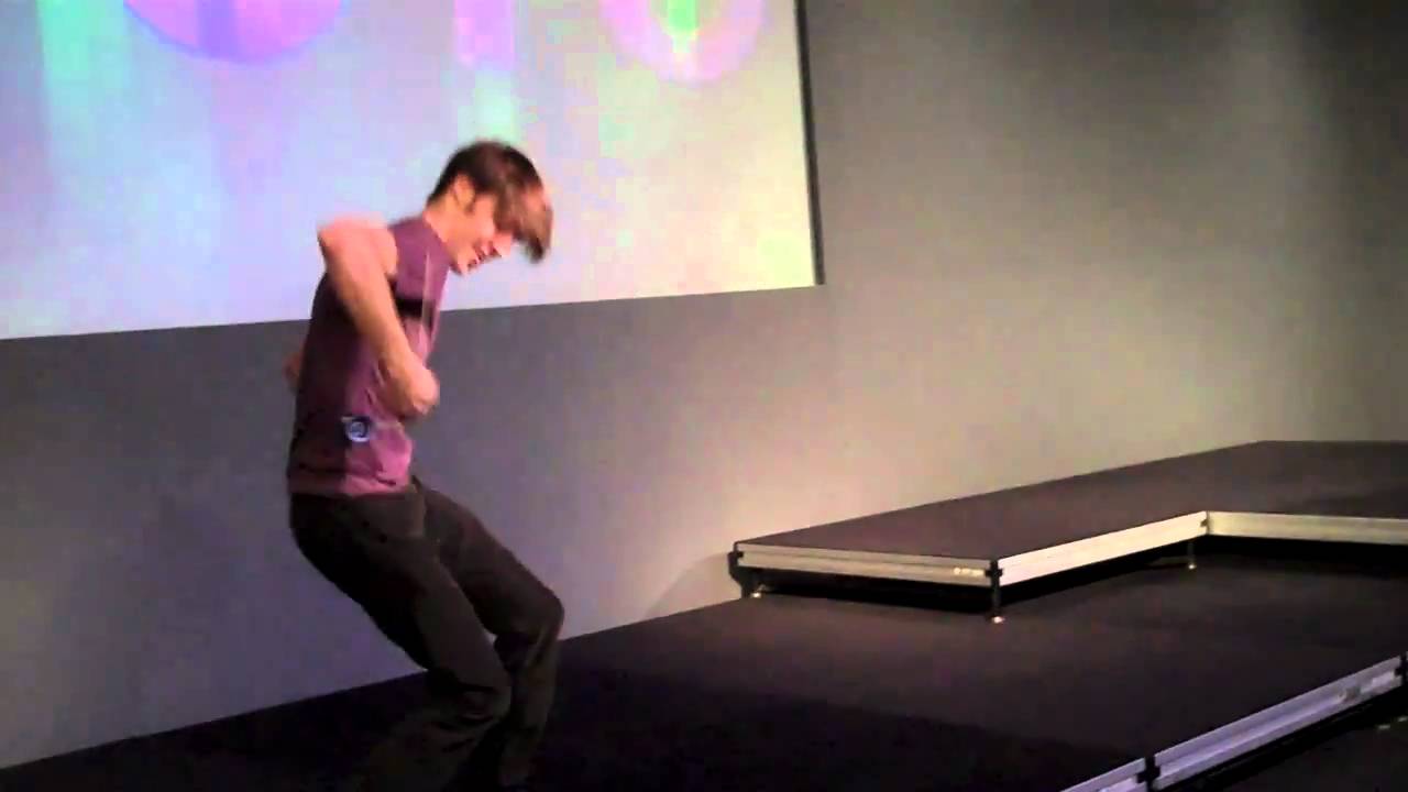 JUSTIN WEBER PERFORMING IN NYC APPLE STORE - YouTube
