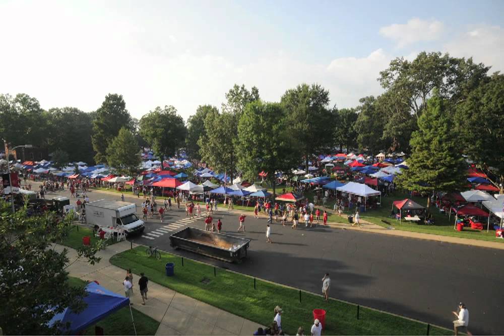 Ole Miss Grove Tailgating.mov - YouTube