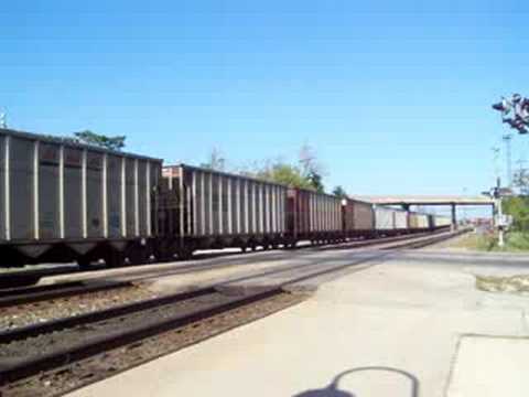 BNSF 9284 West - Berwyn, IL - YouTube