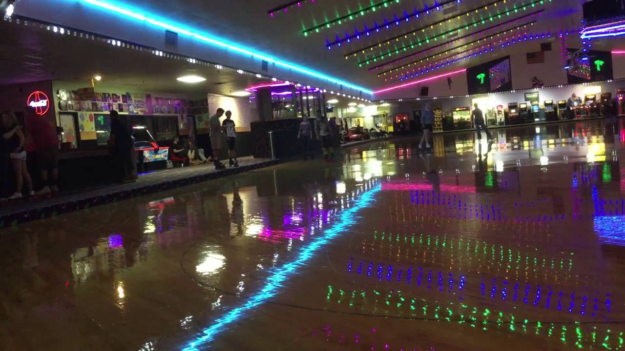 Shuffle Skate Semoran Skateway; Adult Night 8/14/16 - YouTube