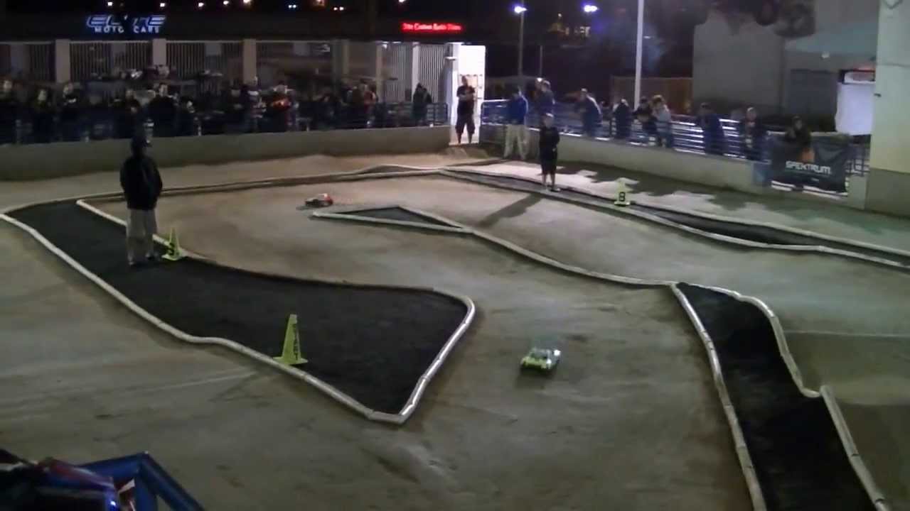 Pro 4 at Pegasus Hobbies at Round 3 2013 JBRL Electric Series - YouTube