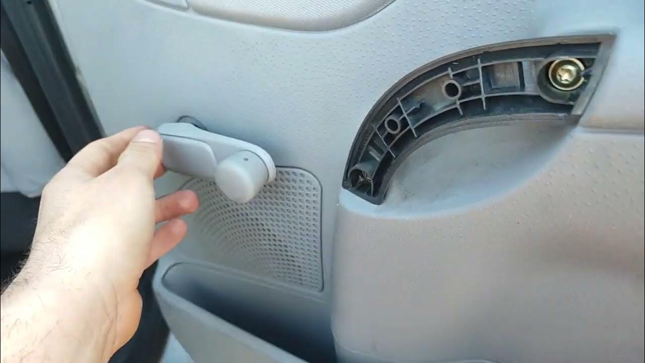 Démonter panneau porte arrière Citroën C3 I - YouTube