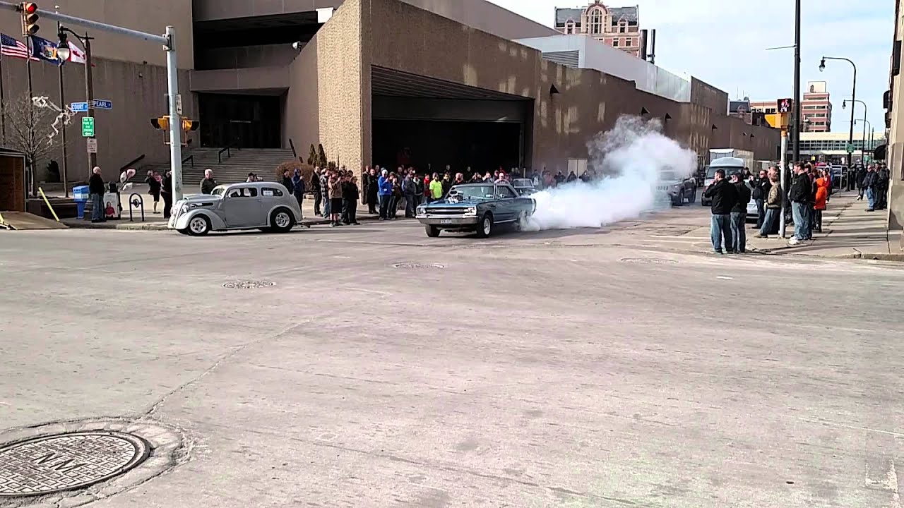Burnout Supercharged Hemi Dart - YouTube