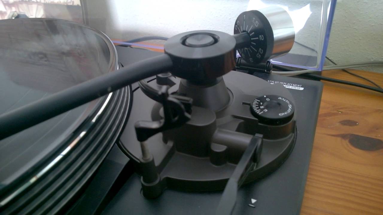 National Technics SL-2000 turntable 1977 - YouTube