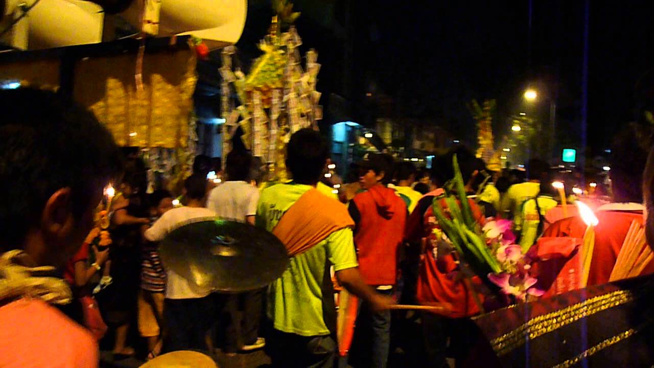 Wax Castle Procession, Rue Setthathilath, Vientiane, Laos part 1 - YouTube