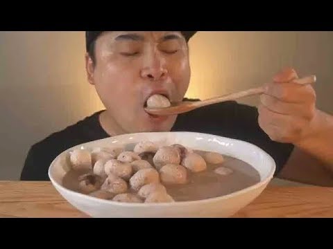 【Ddeonggae吃播】巧克力奶豆腐汤圆 190825 - YouTube