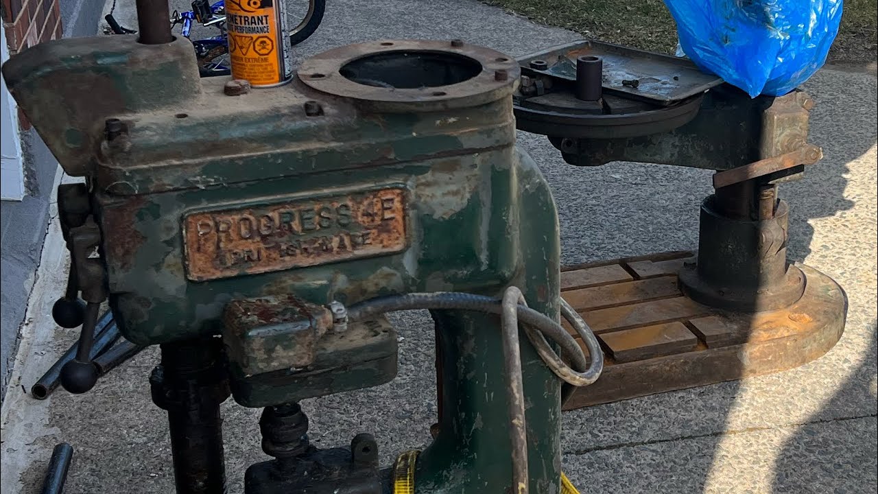 Progress 4E - 865lb Drill Press Restore Part 1 - YouTube