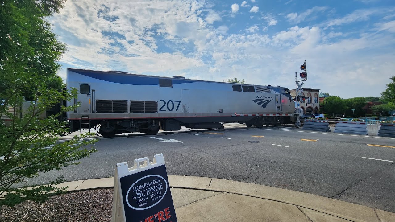 Amtrak Northeast Regional Train 67 with P42DC 207 departs Ashland - YouTube