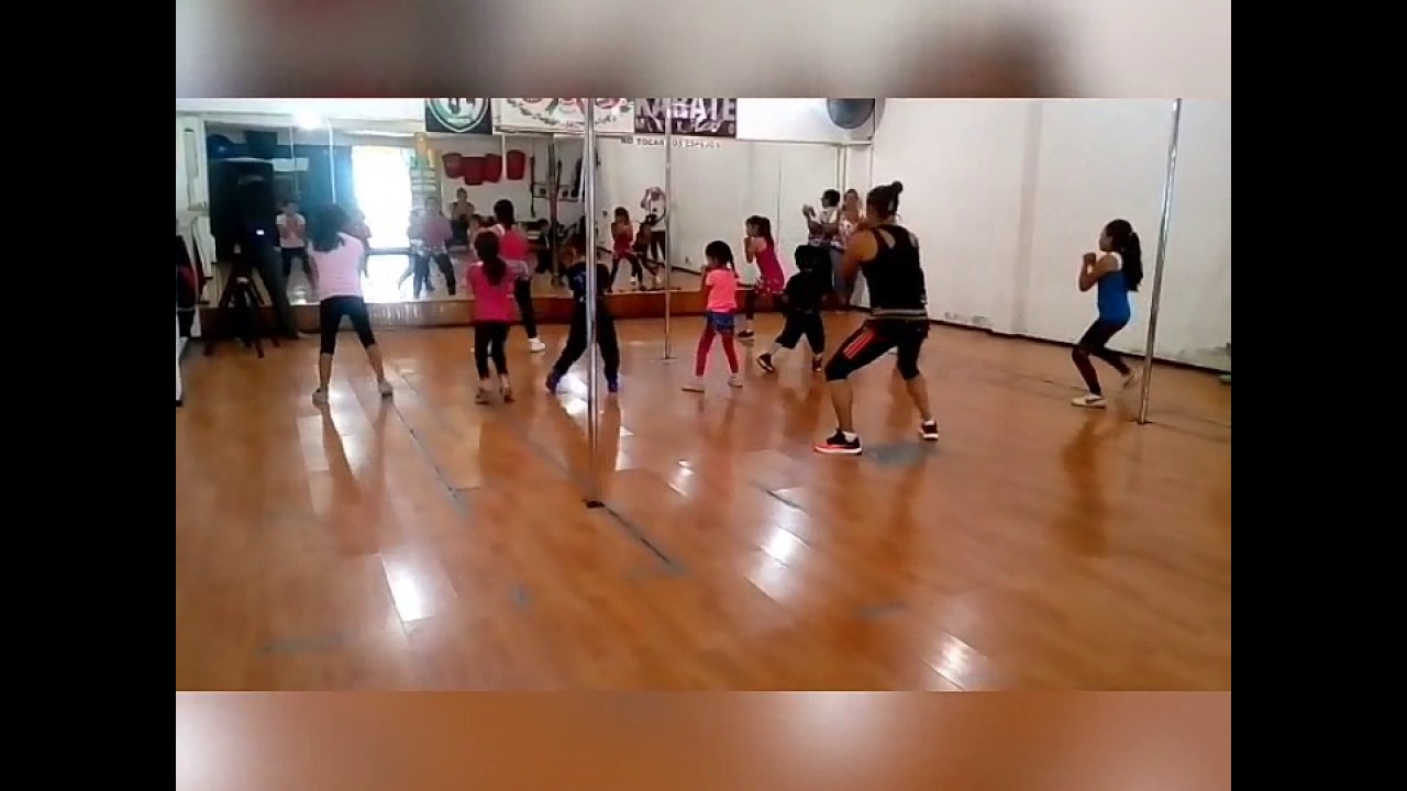 Coreografía de zumba kids - YouTube