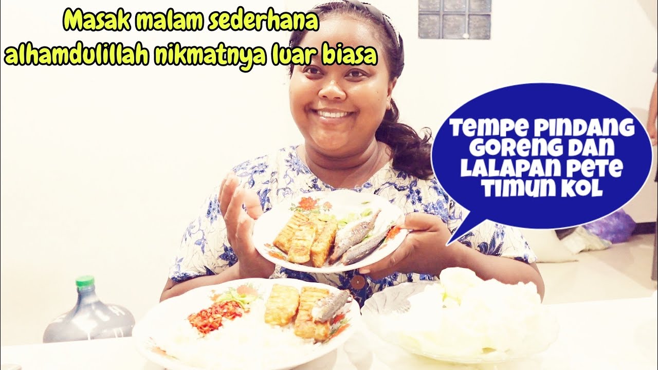 Alhamdulillah lauk tempe pindang goreng dan sambel terasi lalapan pete ...