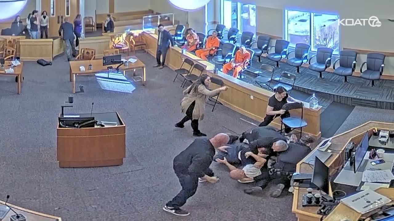 Caught on Camera: Courtroom brawl in New Mexico - YouTube