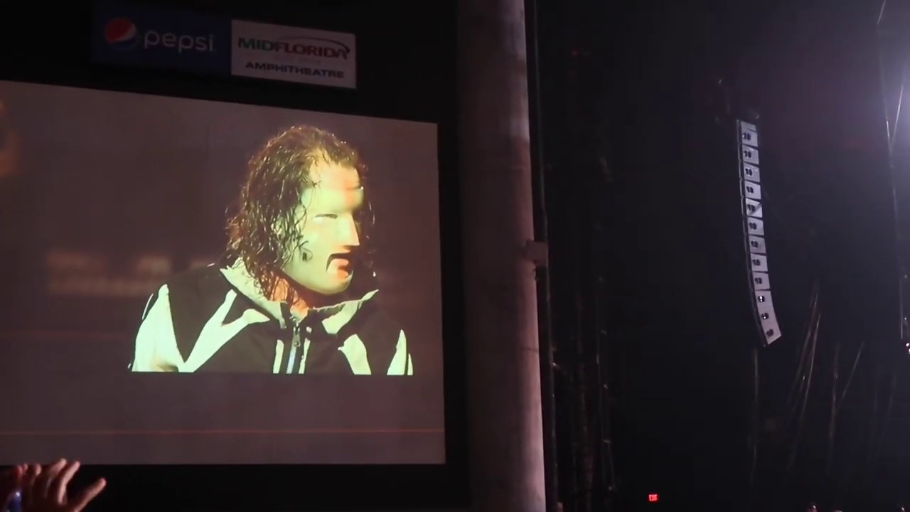 Slipknot - Surfacing (Live in Tampa, FL) (Full HD) - YouTube