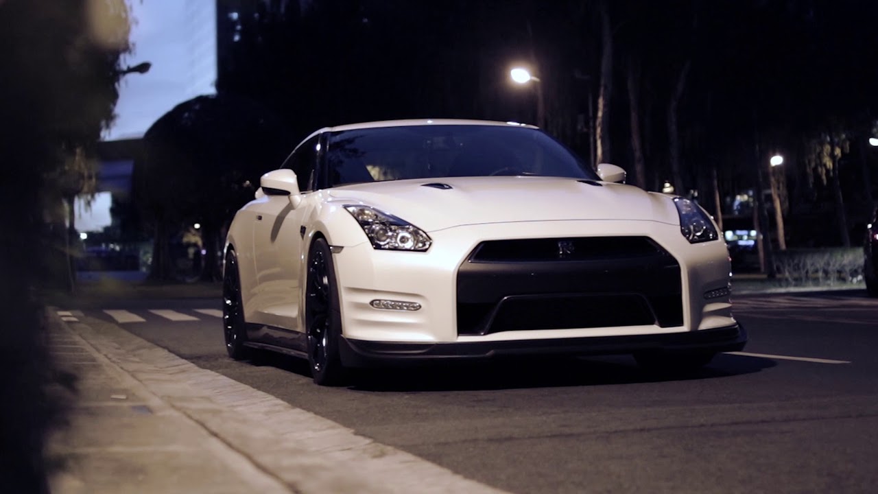 Nissan GTR R35 storm trooper - YouTube
