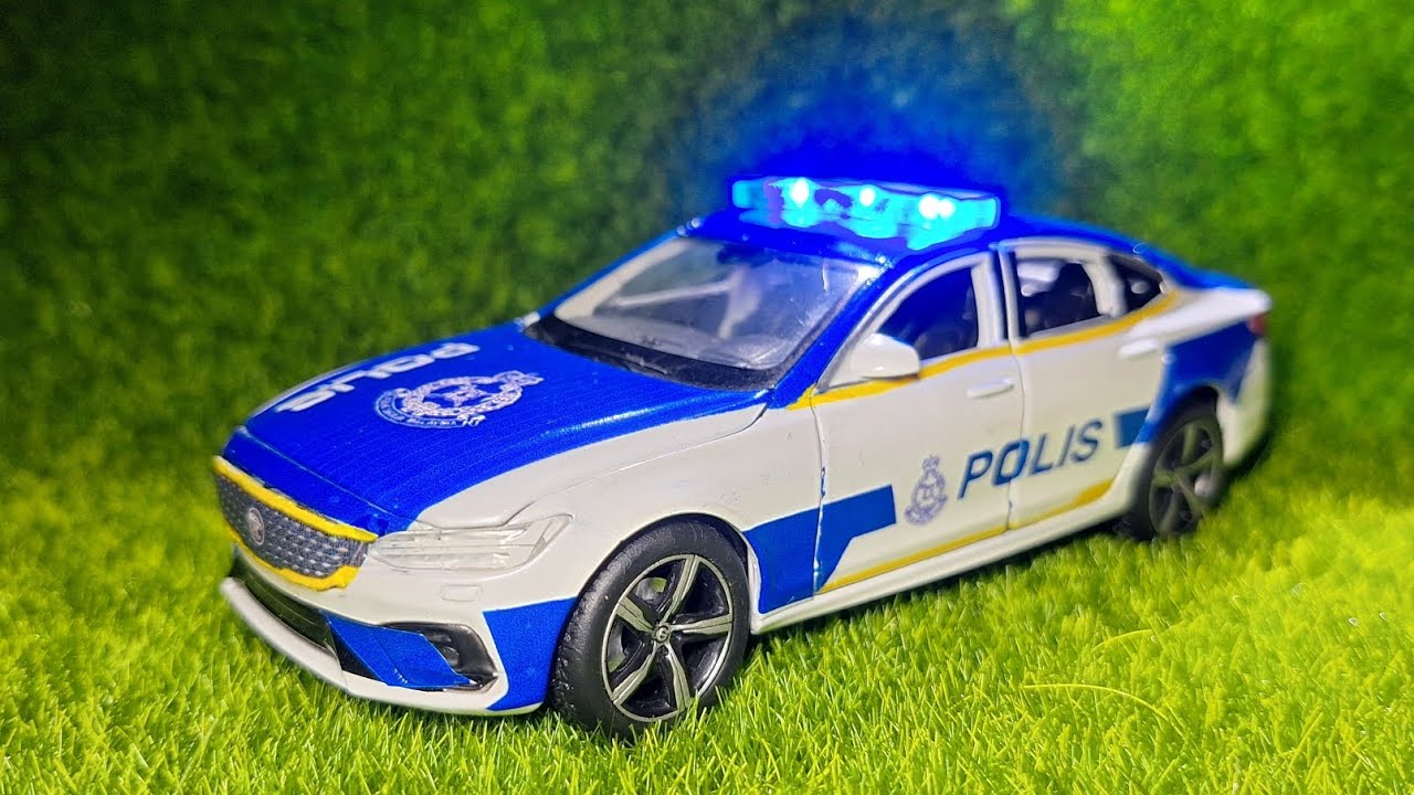 polis car - YouTube