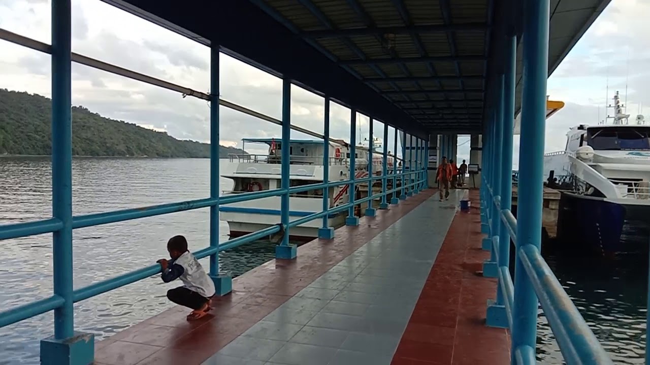 Pelabuhan ferry cepat Balohan - YouTube