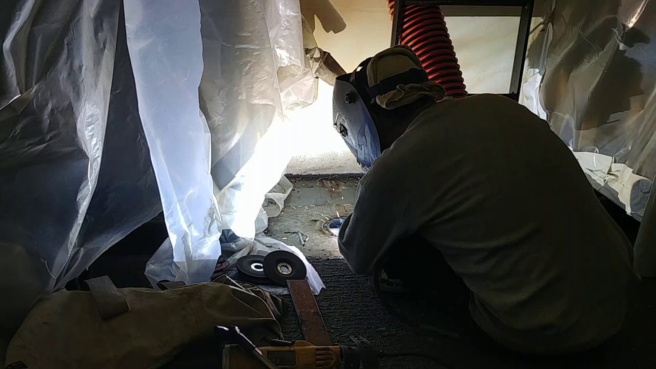 Aircraft securing fitting welding. - YouTube