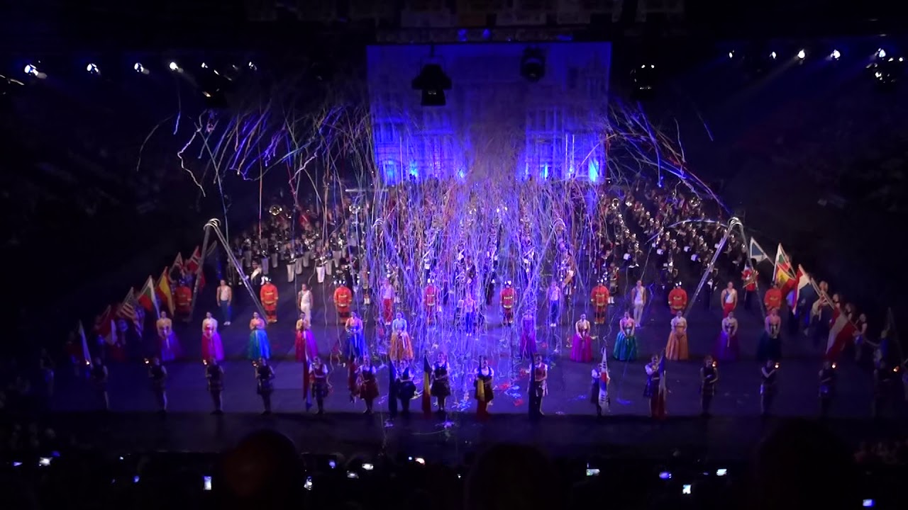 "AULD LANG SYNE" / ITB Tattoo 2019 / Ostend (BE) - YouTube