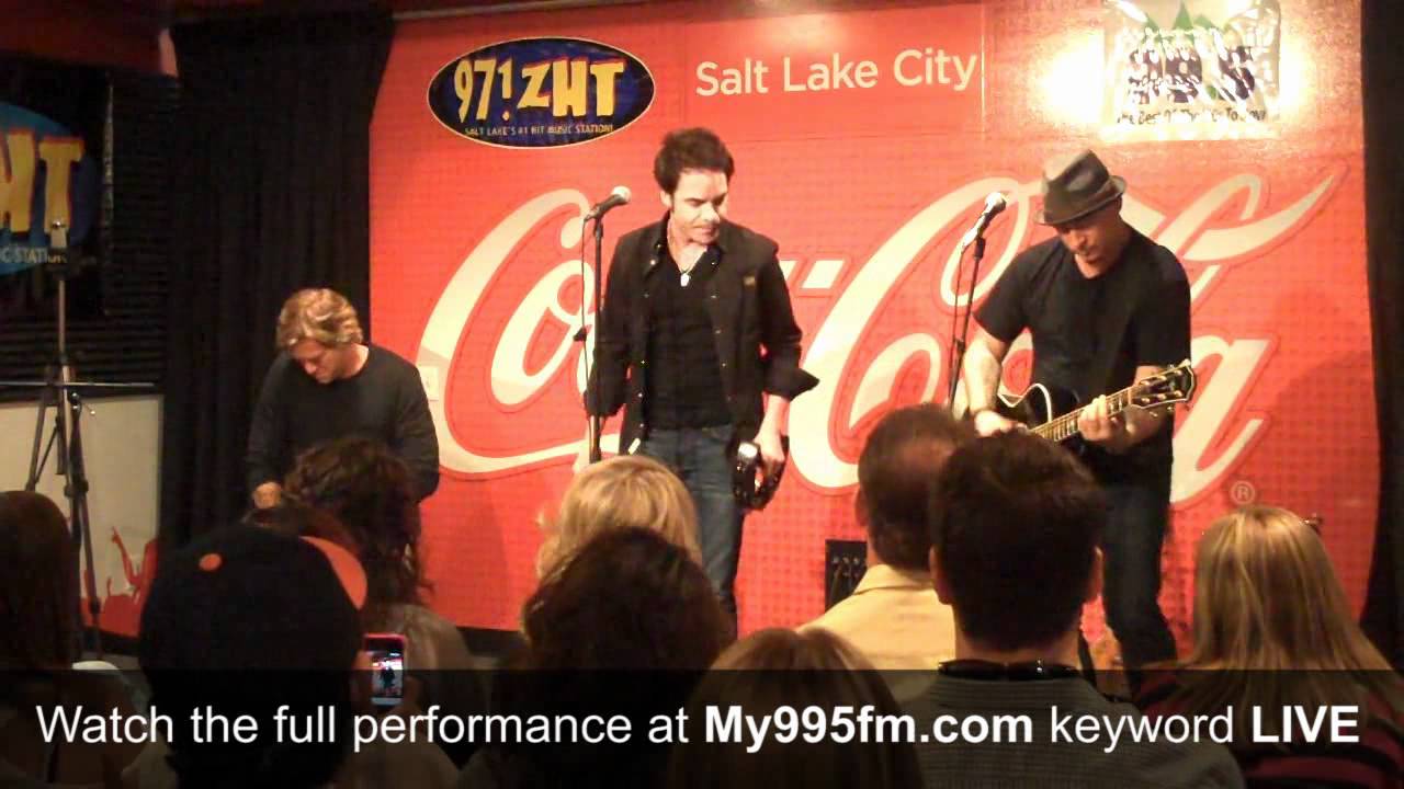 Train - 50 Ways To Say Goodbye - LIVE - YouTube