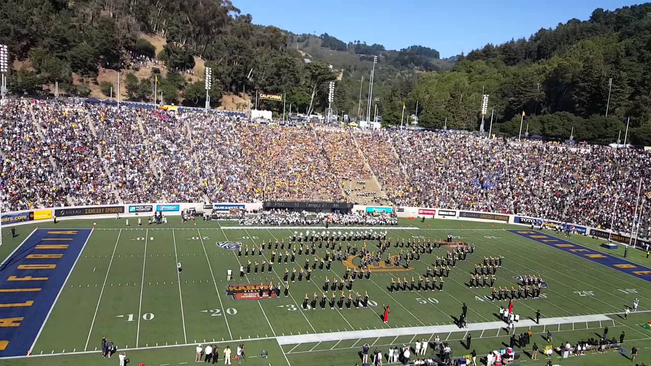 Grambling State University World Famed Tiger marching band halftime ...