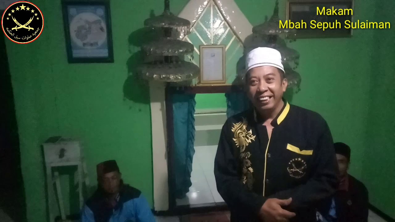 MAKAM MBAH SEPUH SULAIMAN - YouTube
