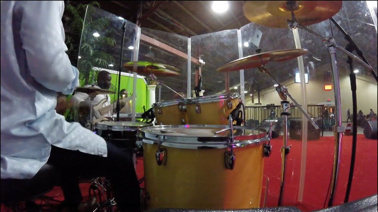 VVS on Drums (playing for David G)Sunday - YouTube