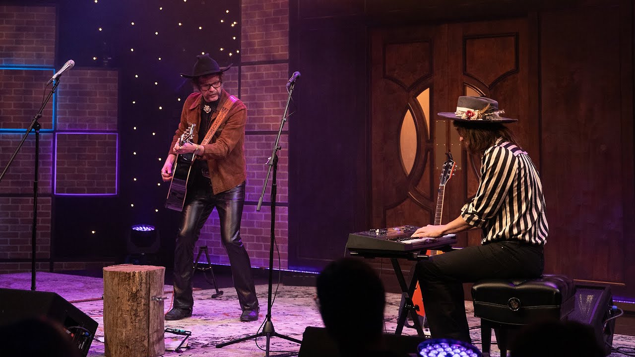Henry Wagons on Studio 3 LIVE "Drive All Night Till Dawn" - YouTube