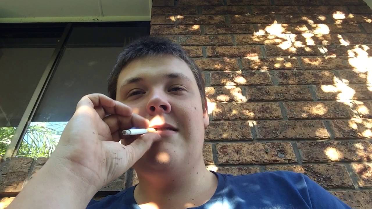 Rothmans (blue) epic cigarette review - YouTube