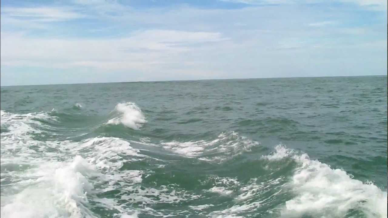 Cruising the Queensland Coast - Crossing the Wide Bay Bar - YouTube