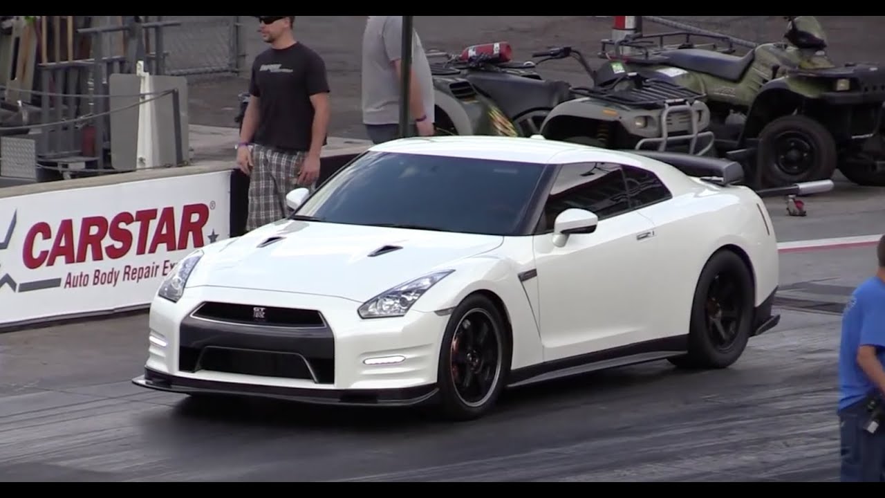2014 Nissan GTR vs Yamaha R6 Drag Race - YouTube