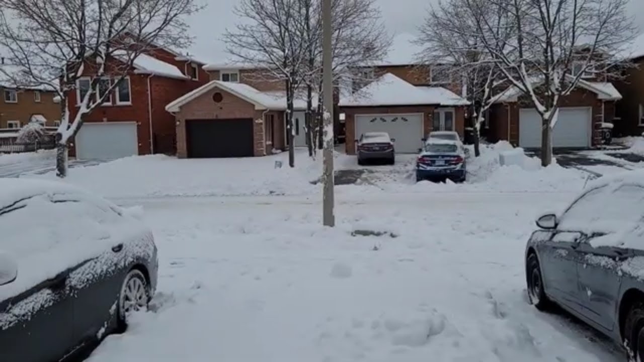 Snowy Day in Toronto - YouTube